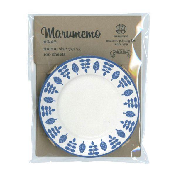 印刷屋の職人の製本技術によって作られた正円のメモパッドです。向きにこだわらず書けます。テーブルに転がしておくだけでインテリアとして、メモとして、時にはコースターとしても使用でき、ちょっと楽しい気分にさせてくれるかわいいメモです。両面印刷で裏...