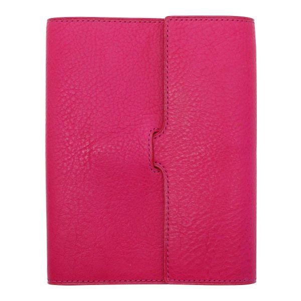 ベルトの先端が内側に隠れるシンプルな見た目が特徴の「カクシシリーズ」のシステム手帳です。表側にはエイジングと独特なシワが特徴のイタリア・ヴィルジリオ社製のリネアヴァスカボックスを採用。内側には同じくヴィルジリオ社製のマルゴーを贅沢に使用して...