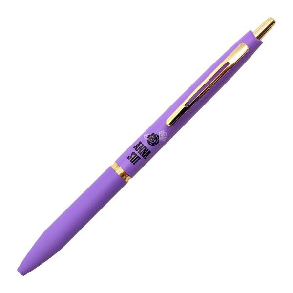 世界的なファッションブランド「ANNA SUI アナ スイ」とパイロットのボールペン、アクロボールがコラボ。「ANNA SUI」コラボ、ゴールドラインはクリップ、ノック部、中央のリングパーツにゴールドカラーを採用。「ANNA SUI」のロゴ...
