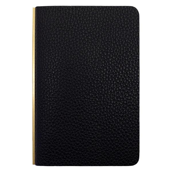 デザインフィル社のブランド「PLOTTER/プロッター」のリングレザーバインダーのシュリンクレザーシリーズです。造りはオリジナルバックプレートとリングで、直接一枚革を挟み込んでいます。その為一般的なシステム手帳より軽くて薄く、表紙が180°...