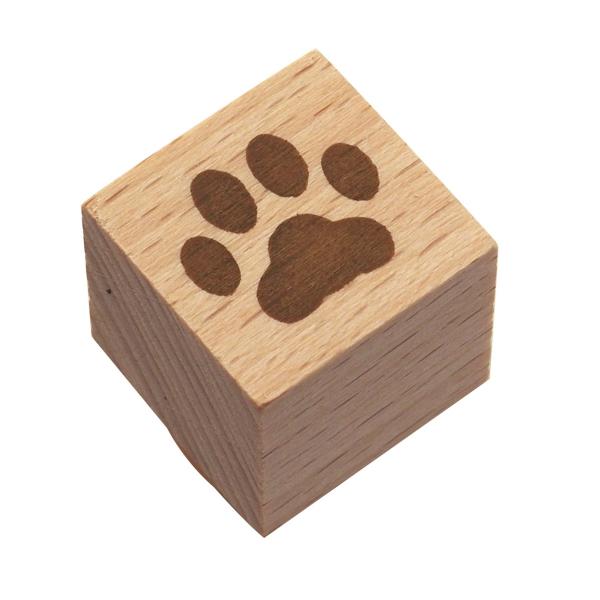 押すたびに仕上がりが変わるウッドスタンプは使う人の気持ちが伝わる温かさがあります。インクの色やかすれ具合などお気に入りの絵柄で楽しめます。素材:木材、ゴム生産国:中国: 600000026094: 200000005345: