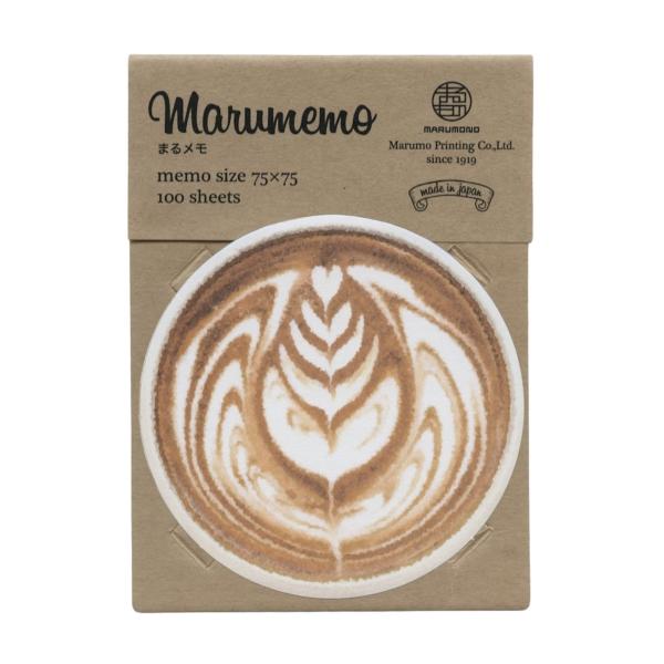 お皿のメモで人気の「まるメモ」にスイーツ&amp;カフェデザインが仲間入り。置いておくだけで美味しそうなかわいい丸型のメモ帳です 。文字を書く裏面はシンプルでおしゃれな囲み罫のデザインになっています。この円形のメモ、実は印刷屋の職人の製本技...