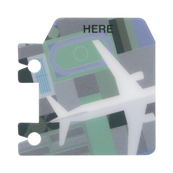 コクヨのロングセラーノート「Campus」と「Rollbahn」がコラボしました。Campusが意味する「学校」と、Rollbahnが持つ「滑走路」という言葉の空気や風景から着想を得たデザインです。リングタイプのロルバーンポケット付メモと、...