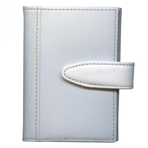 コンパクトさと丈夫さを兼ね備えたレザー（牛革製）カードホルダーです。内側には丈夫でカラフルな帆布生地を使用していますので、デザインも個性的です。・20ポケット、20枚収納可能※一部詳細画像に別カラーの商品を使用しています: 60000000...