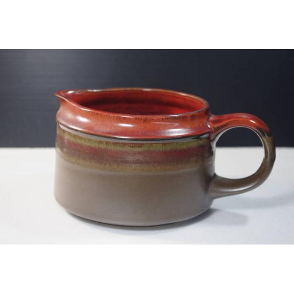 純日本製陶磁器のコーヒーポット。ガラスとは違った温かみのあるイメージです。アウトレット品こみです。必ず、お買い物ガイドの中の「アウトレットとは」をお読みになってからご購入ください。★size♪11.8ΦｘH7.7cm　　口元の幅9.4cmｘ...