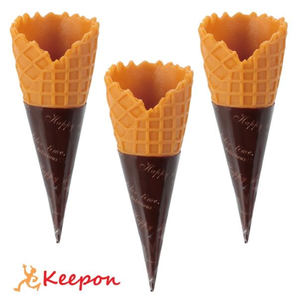 ミニチュア制作にぴったりのアイスコーン！リアルなワッフル模様がかわいい、ミニチュアサイズのアイスクリームコーン3個セットです。本物のような質感で、レジンや粘土スイーツのパーツとしておすすめです。オリジナルアイスを作ったり、ミニチュア作品やハ...