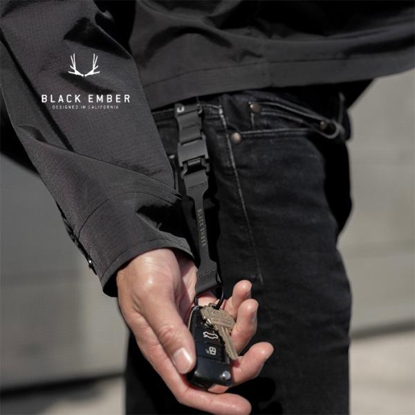 BLACK EMBER(ブラックエンバー)MAGNETIC KEY-LEASHマグネットキーリーシュBLACK EMBERよりMAGNETIC KEY-LEASHです。MAGNETIC KEY-RINGは、KOMPAKと組み合わせて使うこと...