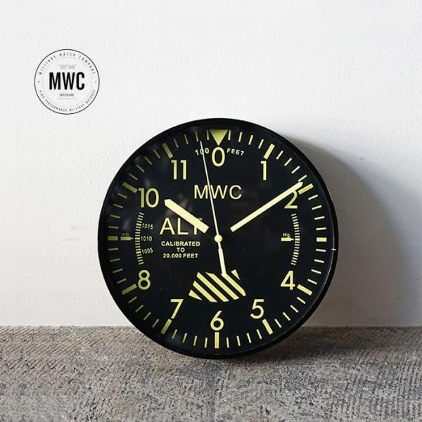 【サイズ】約22.5 cm【本体】ポリカーボネート製【ムーブメント】クオーツ単三電池1本※お使いのモニターの発色具合によって、実際のものと異なる場合がございます。ポイント利用