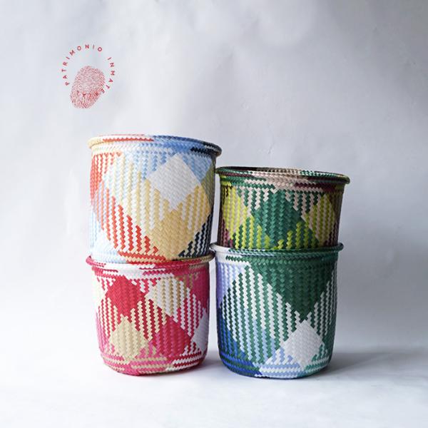 【サイズ】H27cm  φ26cmハンドメイドのため個体差がございます。あくまで参考程度にお考えくださいませ。【本体】プラスチック 100%【生産】メキシコ製※お使いのモニターの発色具合によって、実際のものと異なる場合がございます。ポイント利用