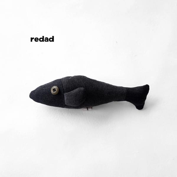 redad (レダッド)patchwork soft toy Fishパッチワークソフトトイフィッシュredadより定番のpatchwork soft toy Fishです。古着のblack denim pantを解体し1点1点丁寧に作成し...