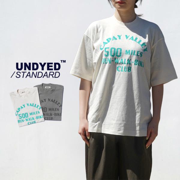 ― 自然の色合いを纏う ヴィンテージプリントTシャツUNDYED STANDARD（アンダイドスタンダード）の 30PV S/S PtTee - 500MILES は、ナチュラルな素材とヴィンテージライクなプリントを融合させたショートスリー...