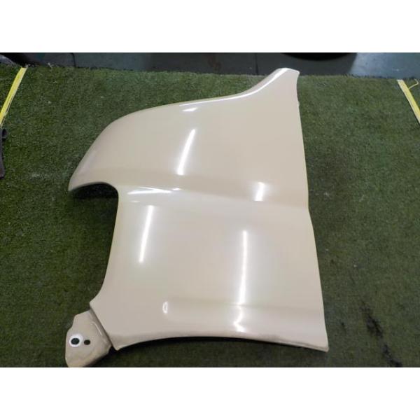 部品管理番号：251007000310700メーカー純正品番：60261-S3A-000ZZ部品名：左Fフェンダー部品区分：リサイクル品管理品番：M-6-3B部品カラー：ベージュ車名：バモスホビオ車両タイプ名：ケイワゴン通称型式：HM3認定...