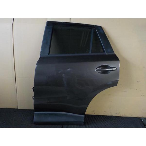 部品管理番号：251201000113400メーカー純正品番：KDY3-73-02XE部品名：左RドアASSY部品メーカー品番：M4Q8部品区分：リサイクル品管理品番：J-3-9部品カラー：黒車名：ＣＸ−５車両タイプ名：5DJワゴン通称型式...