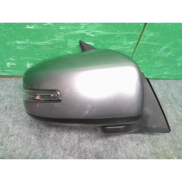 **** 商品説明を必ずご確認ください ****部品管理番号：230111000313500部品メーカー：イチコメーカー純正品番：7632B802部品名：右サイドミラー部品メーカー品番：M012部品区分：リサイクル品管理品番：A-7-3車名...