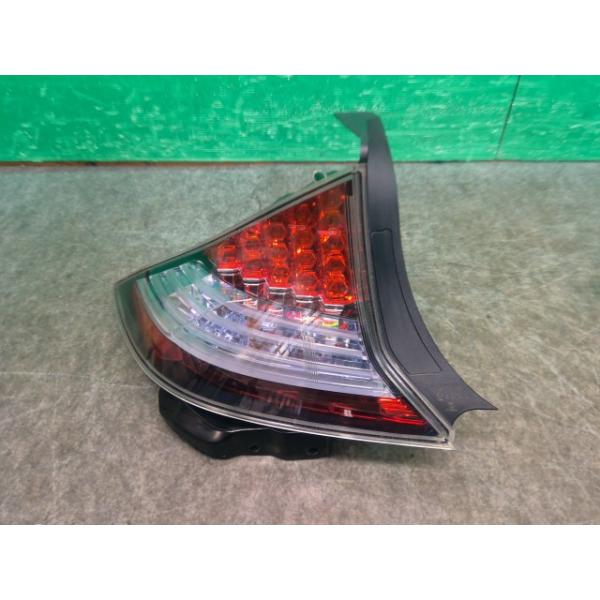 **** 商品説明を必ずご確認ください ****部品管理番号：251215000115600部品メーカー：スタンレーメーカー純正品番：33550-SZT-E11部品名：左テールランプ部品メーカー品番：P8689部品区分：リサイクル品管理品番...