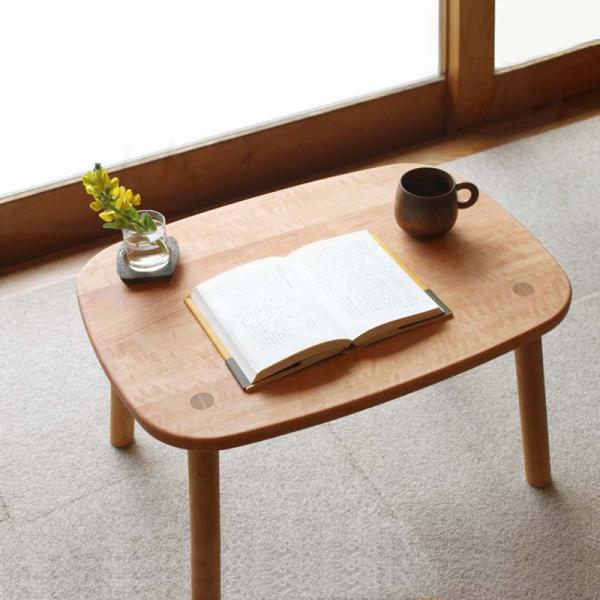 釘を使っていない安心・安全のミニテーブル小さなお子様のお絵かきやお食事、積木遊びなどにぴったりのミニテーブルです。安全性を考え、角を丸くしたシンプルなデザインがかわいらしさを演出します。大きすぎない運びやすいサイズだから、大人用のちょっとし...