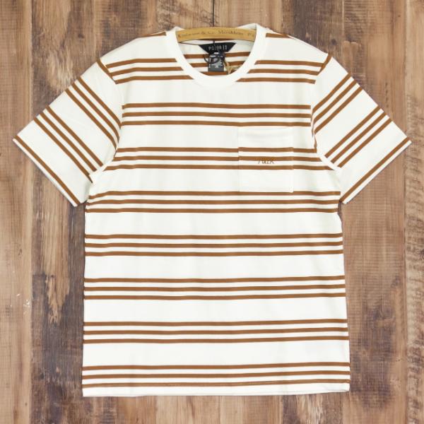 POLER ポーラーRUFUS KNITメンズ ボーダー ポケットTシャツポーラーから70年代の雰囲気漂うマルチボーダーTが登場。赤茶系の「シエナ」カラーが、キャンプサイトの緑や夕暮れの街並みに美しく映える、どこか懐かしい一枚です。「KNI...