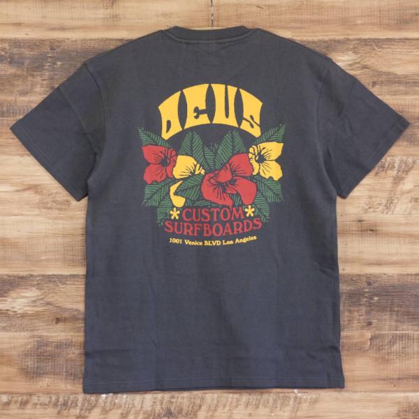 Deus Ex Machina デウスエクスマキナTranquility Teeメンズ ボックスTシャツ背面にPOPでカラフルなグラフィックが際立つ「Tranquility Tee」。ウォッシュ加工が施された「Shadow Black」のボ...