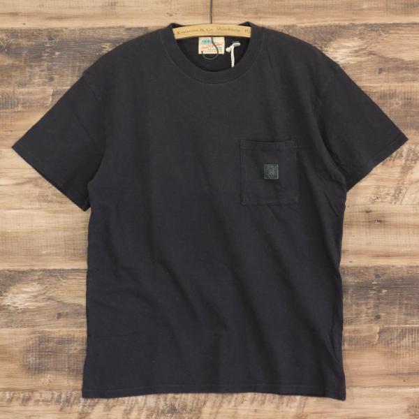Deus Ex MachinaデウスエクスマキナCANYON POCKET TEEメンズ ボックス ポケット Tシャツ DEUSの「CANYON POCKET TEE」は、ストーンウォッシュ加工でフェード感が際立つ「Phantom Blac...