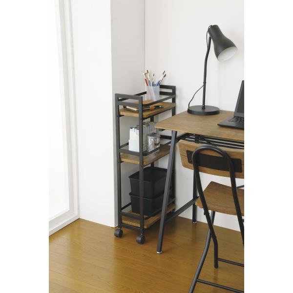 ナチュラルな木目調デザインとスチールの組み合わせが、キッチンやリビング、デスク周りなど様々な空間に自然に馴染みます。■おすすめポイント・リアルな木目調天板・シンプルなスチールフレーム・ストッパー付きキャスター【製品情報】■サイズ：W390×...