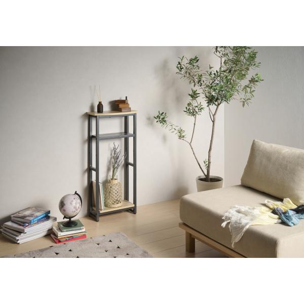 奥行き約200mmのスリム設計で場所を取らず、玄関やリビングなど様々な場所で使用できます。玄関では鍵や小物の置き場として、リビングではディスプレイラックとしても便利です。■おすすめポイント・スリム設計・棚位置調整可能・S字フック付き【製品情...