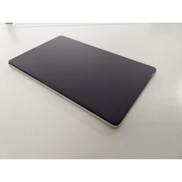 こちらの商品はヤマト運輸にてお届けします。本体と充電スタンドのセットです。輸送用保護のため別機種の箱に入れてお送りします。使用感あり目立たない小キズやスレ傷ございます。動作テスト済みです。IMEI　864667050872671ネットワーク...