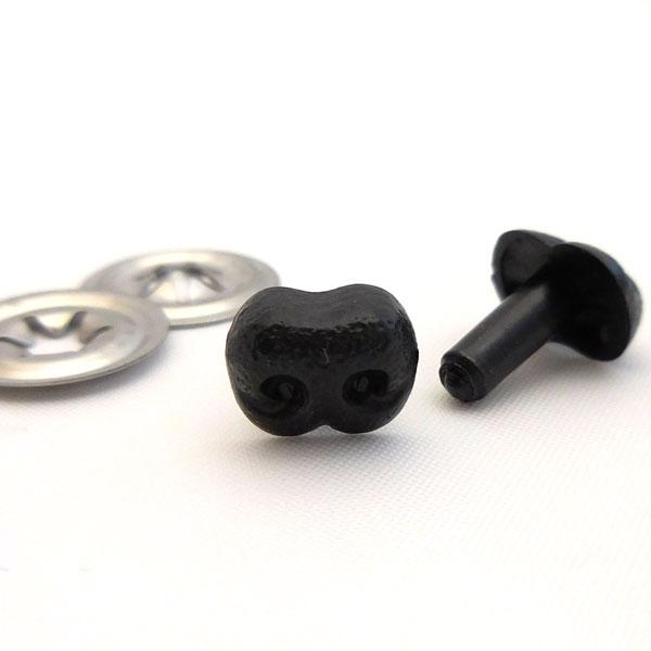 注文個数によりお届け予定日が変更になる場合があります。※在庫ありの商品でも、店頭の在庫と共有しております為、取り寄せになる場合があります。編みぐるみ用副資材。かわいい編みぐるみのお鼻に！！スチロール製2個1組差し込むだけで止まるワッシャー付...