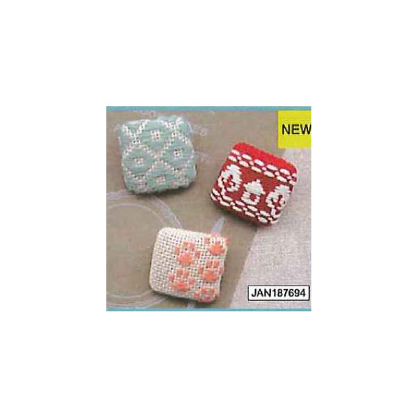 ※こちらの商品は手芸キットです。完成品の販売ではございません注文個数によりお届け予定日が変更になる場合があります。※在庫ありの商品でも、店頭の在庫と共有しております為、取り寄せになる場合があります。日本の伝統刺しゅうこぎん『こぎん刺し』の、...