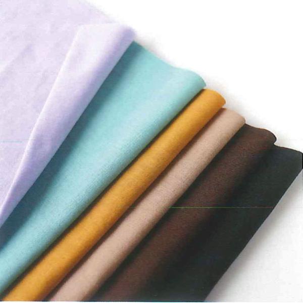 ※在庫ありの商品でも、店頭の在庫と共有しております為、取り寄せになる場合があります。滑らかな針通りと、刺しやすい厚みが特長の刺しゅう専用布。使いやすいベーシックカラーから爽やかな明るい色をプラスして。全18カラーのバリエーションになりました...