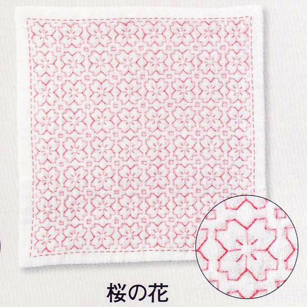 ※こちらの商品は手芸キットです。完成品の販売ではございません注文個数によりお届け予定日が変更になる場合があります。※在庫ありの商品でも、店頭の在庫と共有しております為、取り寄せになる場合があります。3重ガーゼで贅沢仕様のハンカチが作れるキッ...