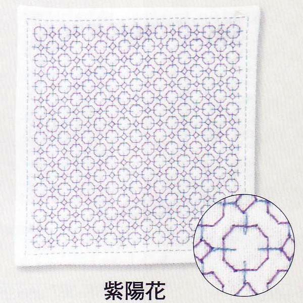 ※こちらの商品は手芸キットです。完成品の販売ではございません注文個数によりお届け予定日が変更になる場合があります。※在庫ありの商品でも、店頭の在庫と共有しております為、取り寄せになる場合があります。3重ガーゼで贅沢仕様のハンカチが作れるキッ...