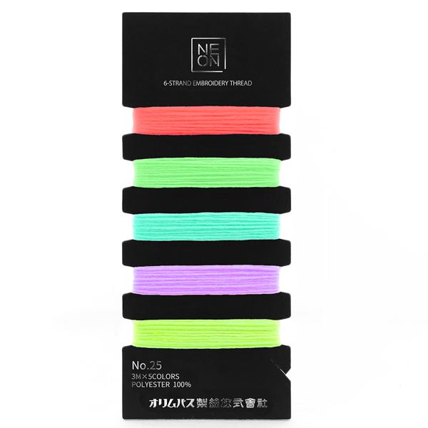 ※在庫ありの商品でも、店頭の在庫と共有しております為、取り寄せになる場合があります。ネオン感ある圧倒的発色柔らかくすべりの良い刺しごこち内容25番刺しゅう糸　3ｍ×5色セット素材：ポリエステル100％