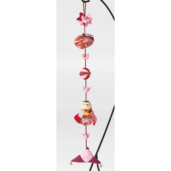 注文個数によりお届け予定日が変更になる場合があります。※在庫ありの商品でも、店頭の在庫と共有しております為、取り寄せになる場合があります。京ちりめん下げ飾り一本飾り全7色[サイズ] :約長さ41cm×幅約8cm[用意するもの] :はさみ・両...