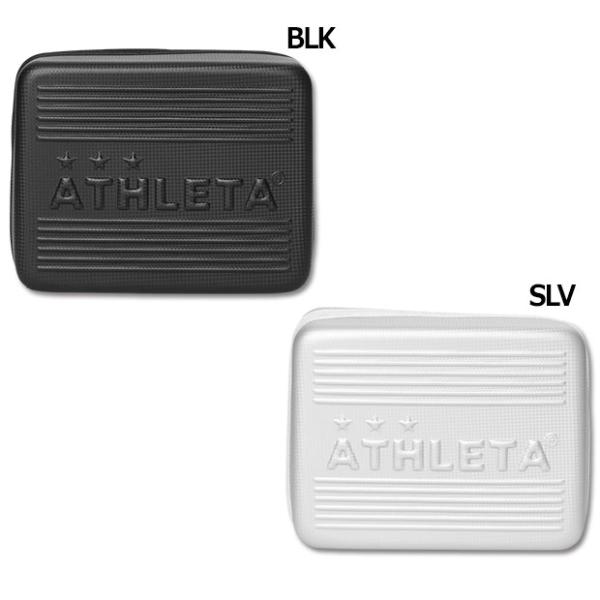 圧倒的な人気を誇るアスレタ、保冷クーラーバッグ。一般的な保冷剤も使用可能。夏のグランドやアウトドアなどのレジャーでも大活躍。収納場所に困るハードクーラーと違い、使わない時は折りたたんでコンパクトして収納可能。素材：本体/PVC(裏芯ポリウレ...