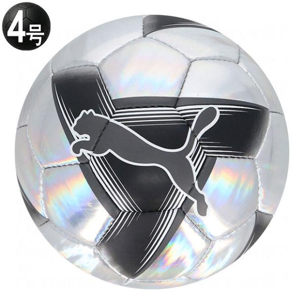 プーマ、サッカーボール4号球。光沢のあるメタリックグラフィックが特徴的なサッカーボール。◆人工皮革◆4号球(小学生用)◆プーマホワイトモデル：2026年春夏※北海道・沖縄・離島への配送は原則航空便で輸送するため、ボールの空気を抜いてお送りさ...