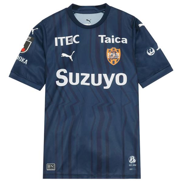 Jリーグ・清水エスパルス、2025年シーズンモデル、3rdレプリカユニフォーム。夏季限定着用ユニフォームのレプリカモデル。デザインテーマは「鼓動」。大人/メンズ用。カラー：プーマネイビーモデル：2025年春夏