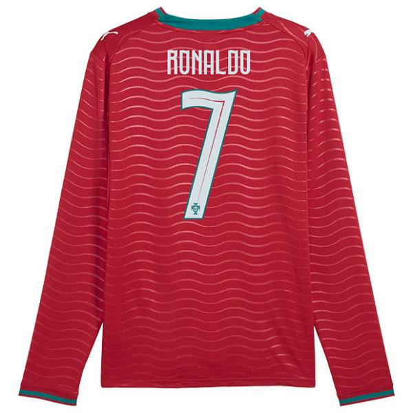 ポルトガル代表、2026年シーズンモデル、ホーム用レプリカユニフォーム。FPF選手着用ユニフォームのレプリカモデル。「7.クリスティアーノ・ロナウド」マーク入り仕様。大人/メンズ用。◆取り扱い店舗限定アイテム◆マーク入り(7 RONALDO...