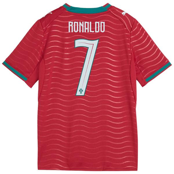 ポルトガル代表、2026年シーズンモデル、ホーム用レプリカユニフォーム。FPF選手着用ユニフォームのレプリカモデル。「7.クリスティアーノ・ロナウド」マーク入り仕様。子供/ジュニア/キッズ用。◆マーク入り(7 RONALDO)サイズ：インタ...
