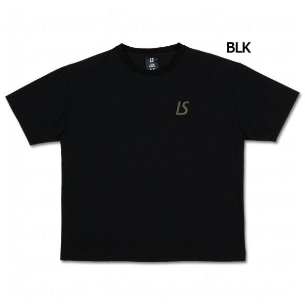 ポルトガル語で「光と影」を意味するルースイソンブラ、子供/ジュニア/キッズ用Tシャツ。ルースがこれまでに感じてきた想いや哲学を次の世代に伝えていく「CLUB PARQUE」カテゴリー。ドライ素材を使用したショートスリーブシャツ。リラックスフ...