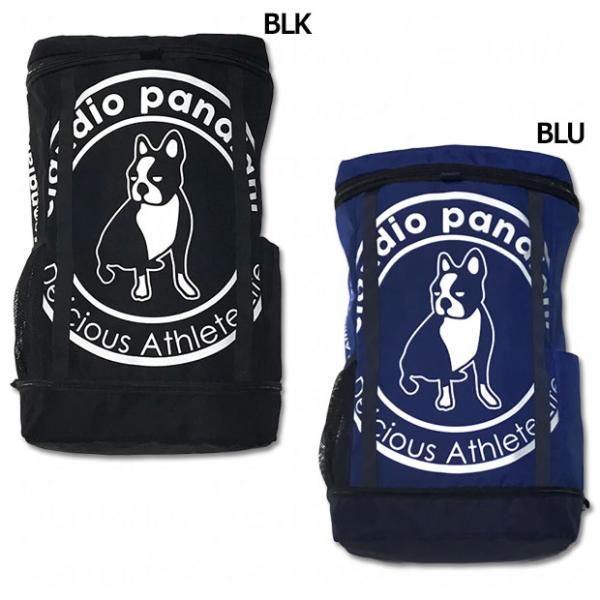 ストリートサッカーをコンセプトに展開するサッカージャンキー、大人/メンズ用バックパック。サークルロゴデザインが印象的なバックパック。効率的な収納が可能なボックス型シルエット。サイズ：F(約52×30×17cm)モデル：2025年秋冬