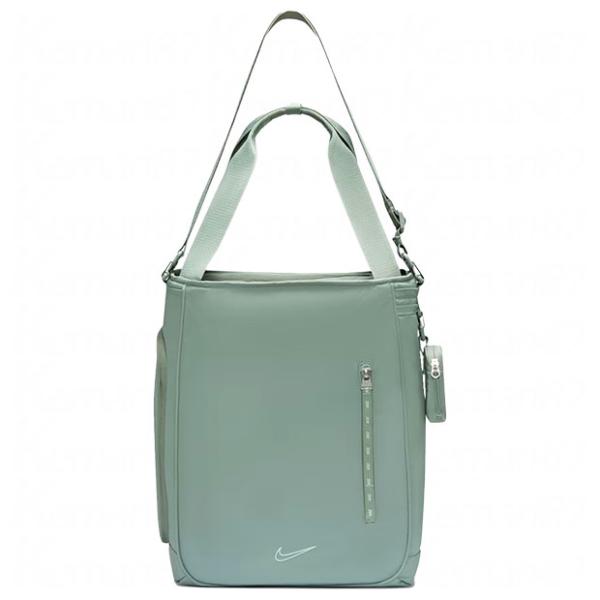 ナイキ、大人/メンズ用トートバッグ。現代の通勤に適したファッション性と機能性が特徴的なバッグ。内側のスリーブに最大15インチのラップトップを収納可能。取り外し可能なショルダーストラップと大きめのキャリーハンドルで、様々なシチュエーションに対...