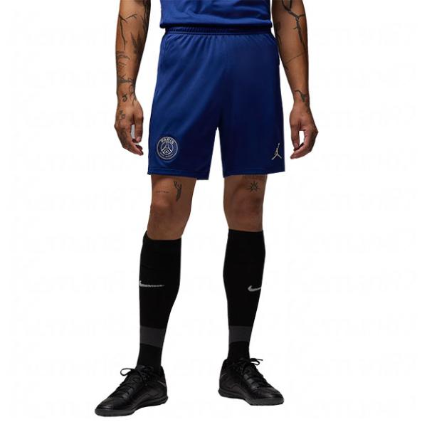 フランス・リーグ・アン、パリ・サンジェルマン、2024-2025年シーズンモデル、4thスタジアムショート。選手着用ユニフォームのレプリカモデル。Dri-FITテクノロジーが、肌から汗を逃がしてすばやく蒸発させ、さらりと快適な状態をキープ。...