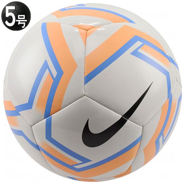 ナイキ、サッカーボール5号球。12パネルデザインのサッカーボール。耐久性に優れたケーシングにより、練習に繰り返し使っても安定した形状と耐久性が持続。◆5号球(中学生〜大人用)◆ホワイト×オレンジパルスモデル：2026年春夏※北海道・沖縄・離...