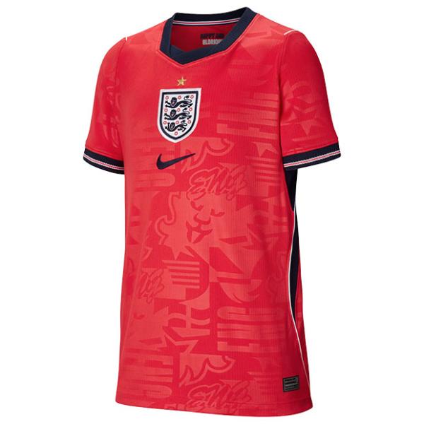 イングランド代表、2026年シーズンモデル、アウェイ用スタジアムジャージ。選手着用ユニフォームのレプリカモデル。Dri-FIT素材によりさらりと快適な着用感をキープ。子供/ジュニア/キッズ用。◆Dri-FIT(吸汗速乾)品質：ポリエステル1...