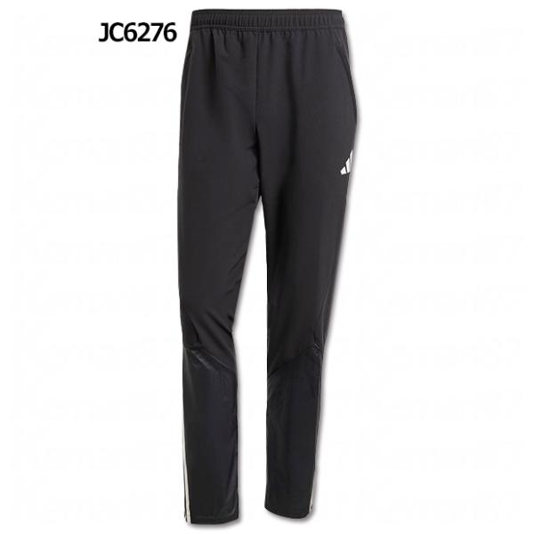 アディダス、大人/メンズ用トレーニングパンツ。ベーシックなスリーストライプスデザインのピステロングパンツ。様々なスポーツ・トレーニングで活躍。素材：ダブルウィーブ品質：ポリエステル88％、ポリウレタン12％モデル：2024年秋冬