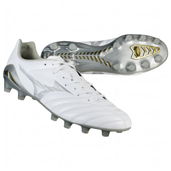 ミズノ、大人/メンズ用サッカースパイク「モナルシーダ ネオ 3 プロ」。モレリア・モレリアネオの魂を受け継ぐモナルシーダネオシリーズ、プロモデルスパイク。モレリアネオ4同様のアウトソールを使用し、さらなる素足感覚を追求。アッパーにマイクロフ...