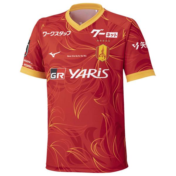 Jリーグ・名古屋グランパスエイト、2025年シーズンモデル、ホーム用レプリカユニフォーム。選手着用ユニフォームのレプリカモデル。エンブレムのシンボルをモチーフに、名古屋の風を起こす上昇気流の渦を、シャチの有機的なフォルムを加えて表現したグラ...