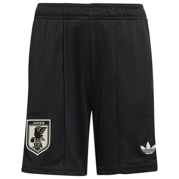 アディダス サッカー日本代表、2026年シーズンモデル、アウェイ用レプリカショーツ。選手着用ユニフォームのレプリカモデル(応援・観戦に最適なサポーター向けユニホーム)。生地に組み込まれたCLIMACOOLテクノロジーが汗を吸い上げて分散させ...