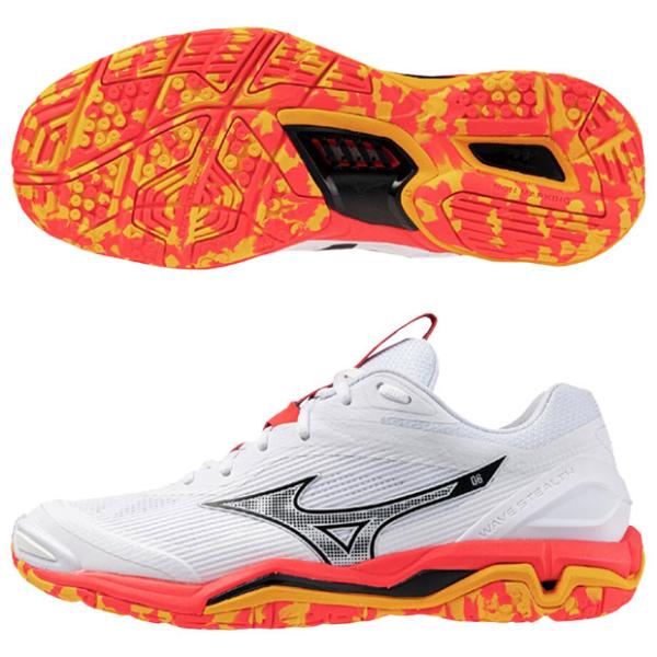 ミズノ、大人/メンズ用ハンドボールシューズ「WAVE STEALTH 6」。安定性と軽さを追求、より良いフィット感を提供。つま先をシールドして、足先の耐久性を向上。クッション性と安定性を両立する「MIZUNO WAVE」モデル。アッパー：合...