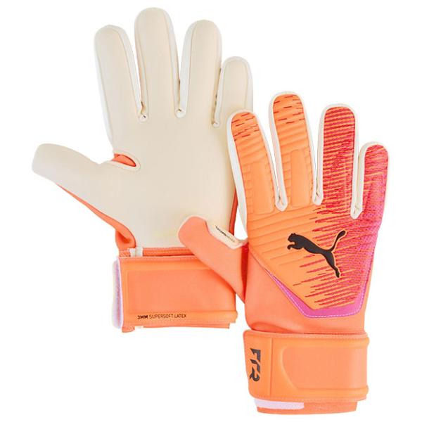 プーマ、大人/メンズ用GKグローブ。フューチャーシリーズとデザイン連動したゴールキーパーグローブ。3mmのスーパーソフトラテックスパームを搭載。ネガティブカットモデル。カラー：ヒートファイヤーモデル：2025年秋冬